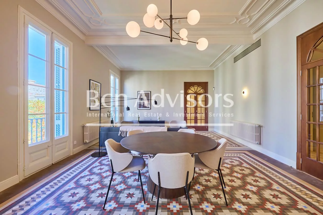 Excelente piso de lujo totalmente reformado con elementos originales en ...